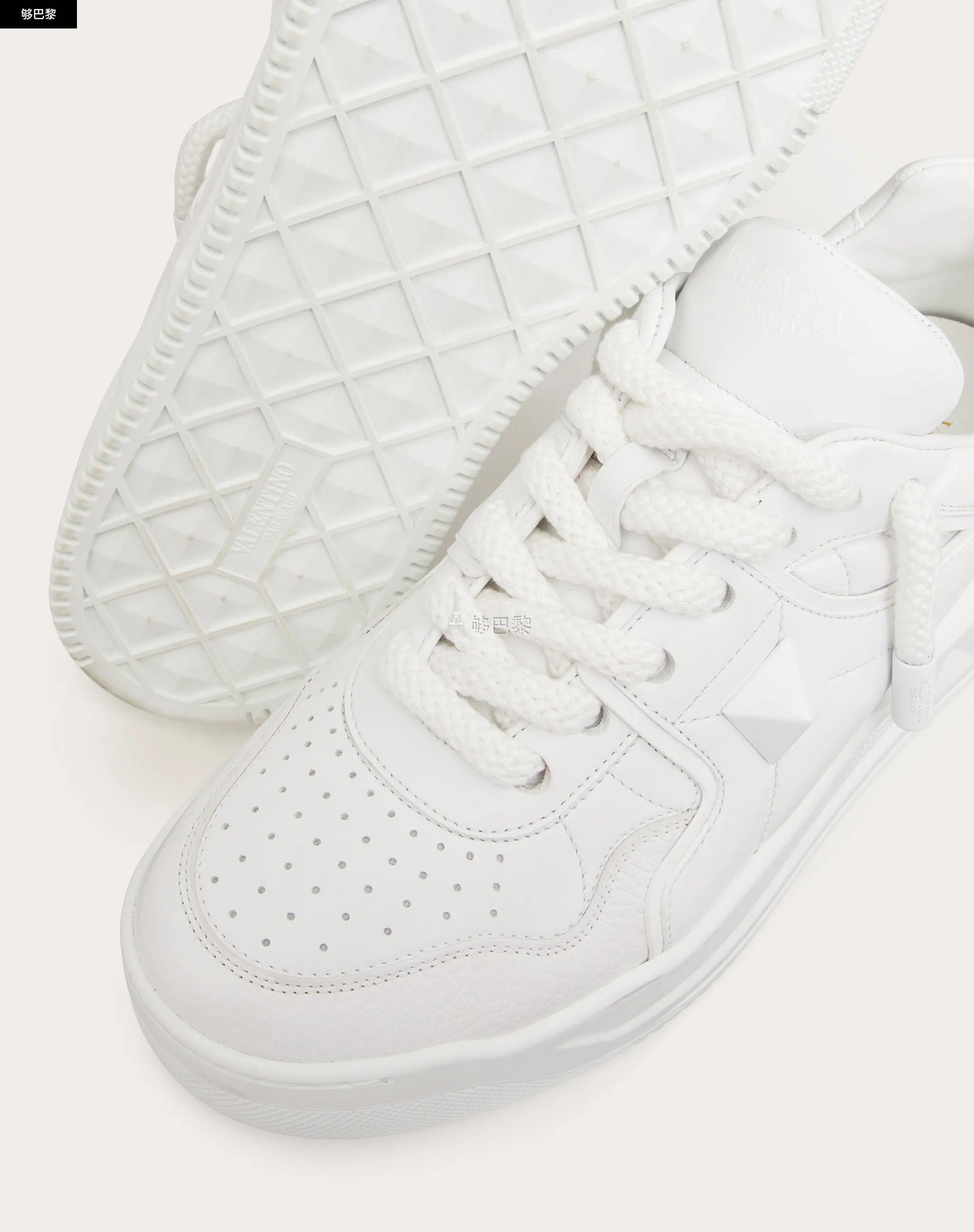 【Valentino华伦天奴 休闲运动鞋】【包邮包税】 VALENTINO华伦天奴 23春夏 男士 休闲运动鞋 BASKETS BASSES ...